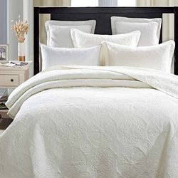 Elegant Ivory Bedspread Set by Classic Quilts – Cottonbox Pty Ltd
