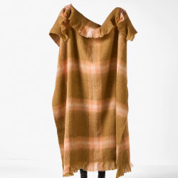 Clover Spice Throw (130 x 170cm) by Linen House – Cottonbox Pty Ltd